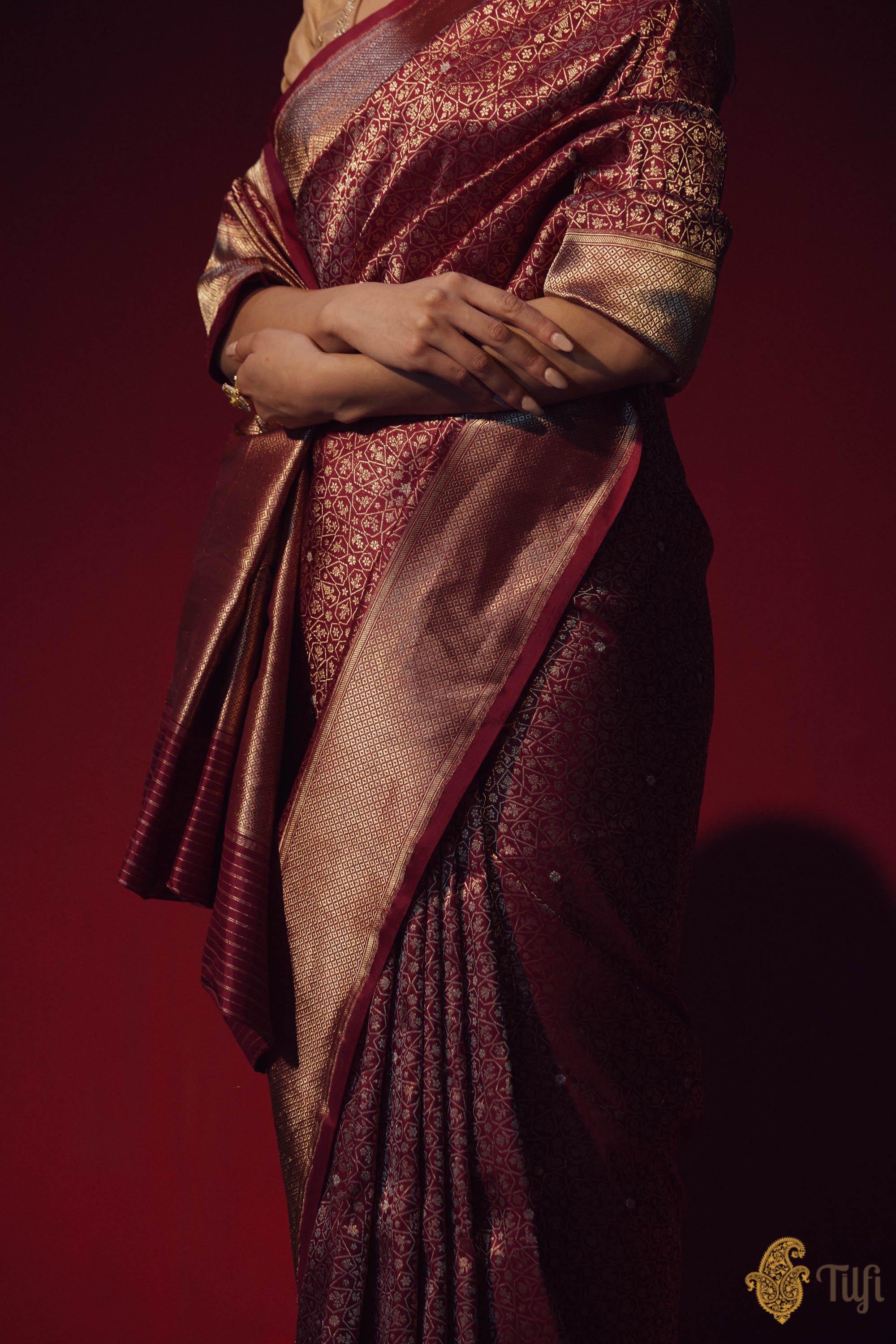 'Zohra' Deep Maroon Pure Katan Silk Banarasi Handloom Saree - Tilfi