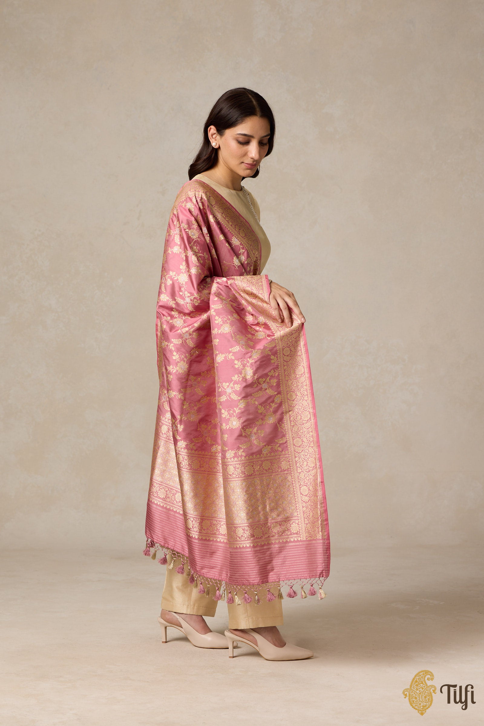 Gajri Pink Pure Katan Silk Banarasi Handloom Dupatta - Tilfi