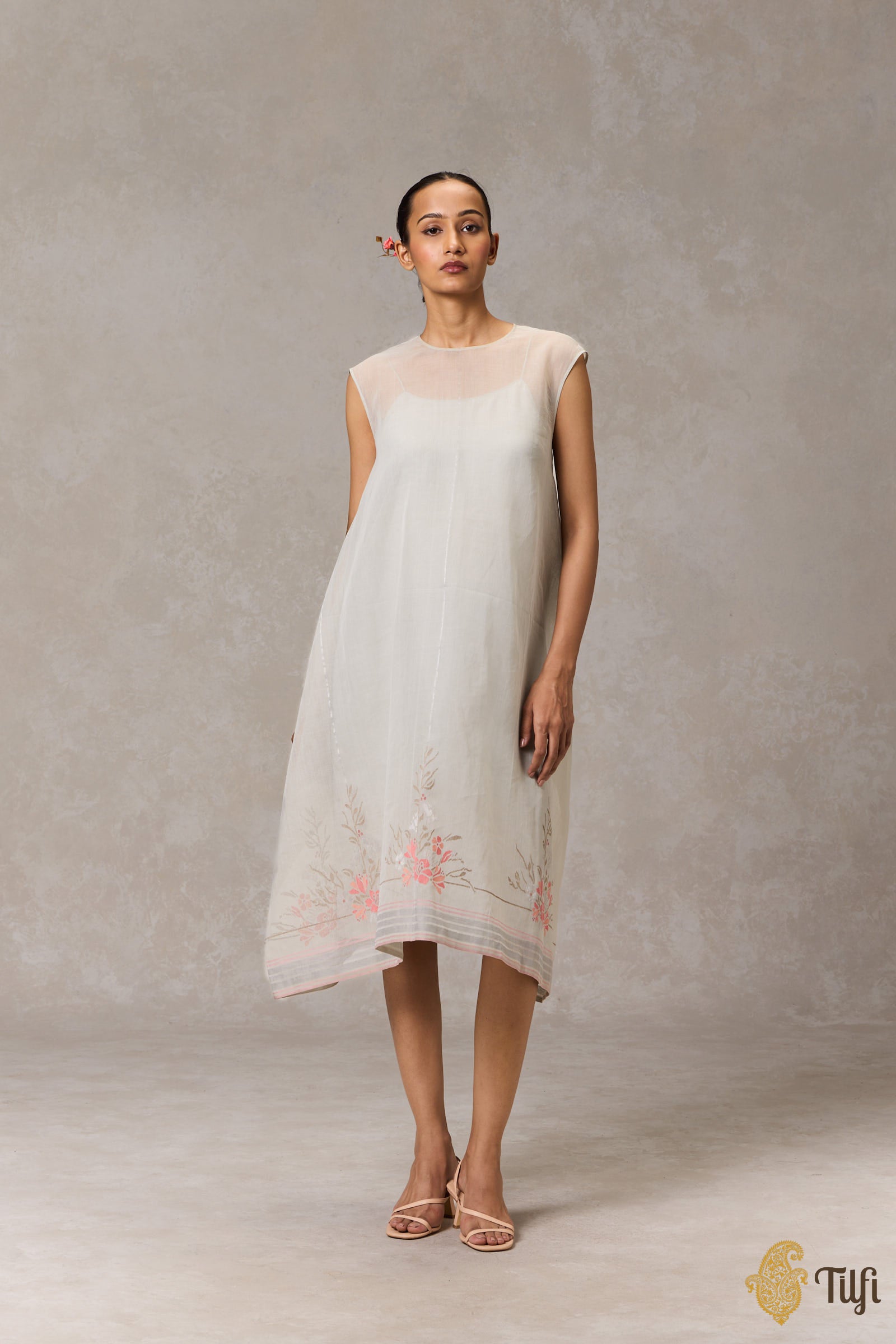 'Nageire' Light Grey Pure Cotton Jamdani Real Zari Banarasi Handloom D ...